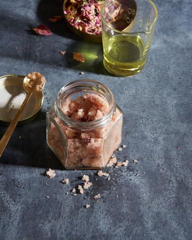 The DIY Scrub For Luxuriously Soft Skin - själ skincare,LLC
